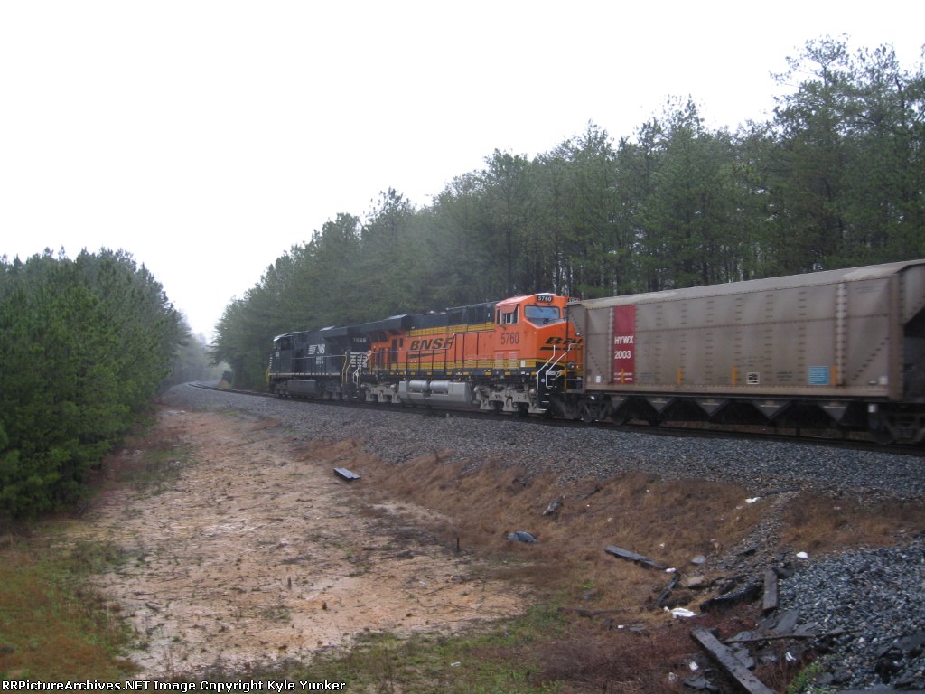 BNSF 5760